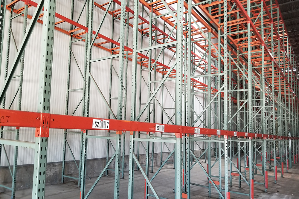 Pre-owned Teardrop and Mi Rack