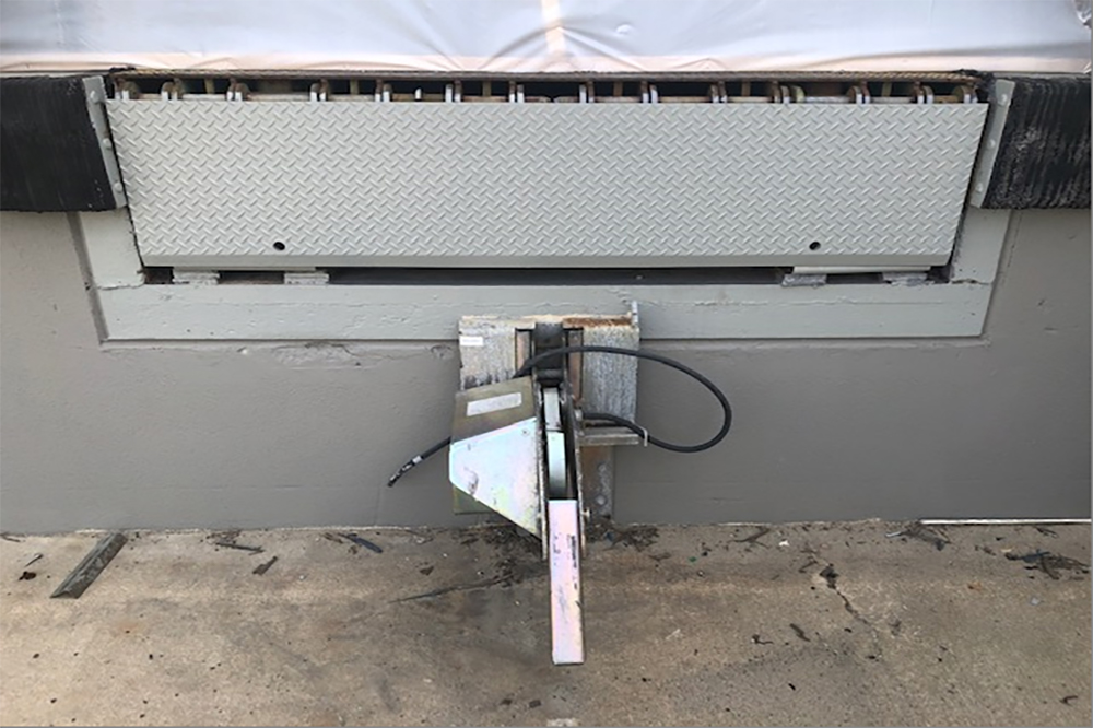 Used Kelly FX Air Powered Dock Leveler | American Surplus