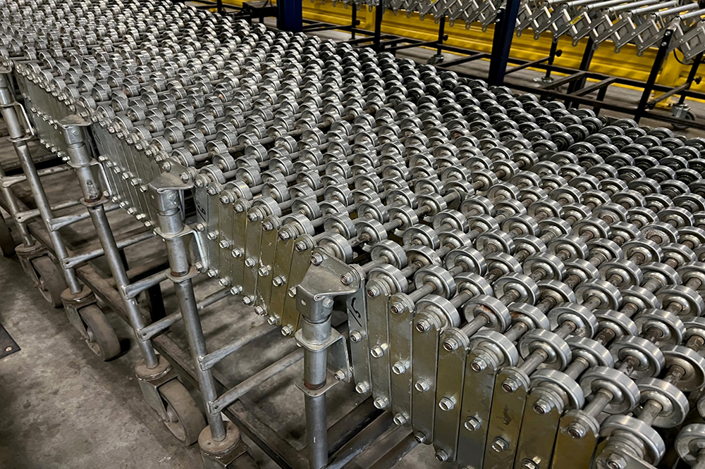 Used Nestaflex Flexible Skate Wheel Conveyor - 30" Wide