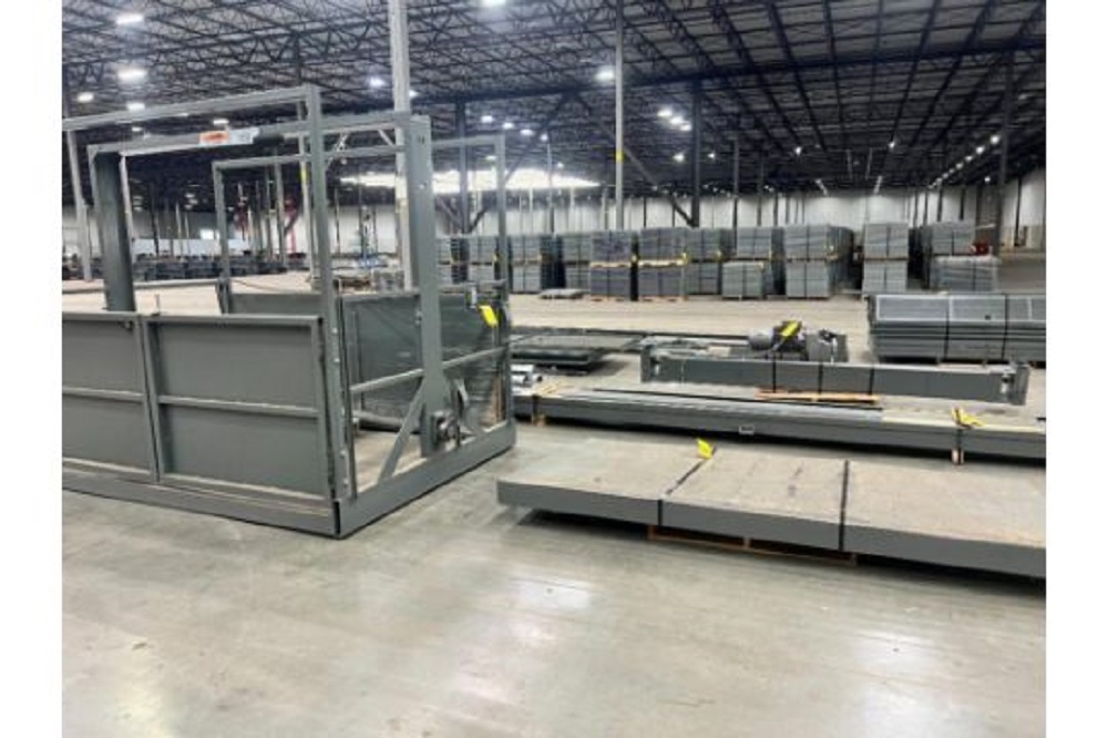 Used Wildeck Vertical Lift Table | American Surplus Inc.
